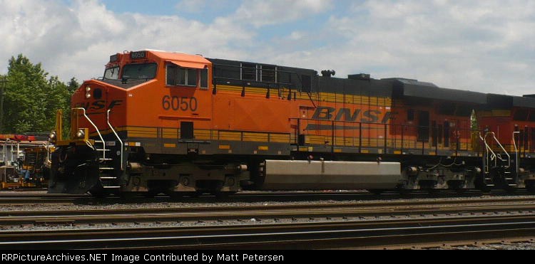 BNSF 6050
